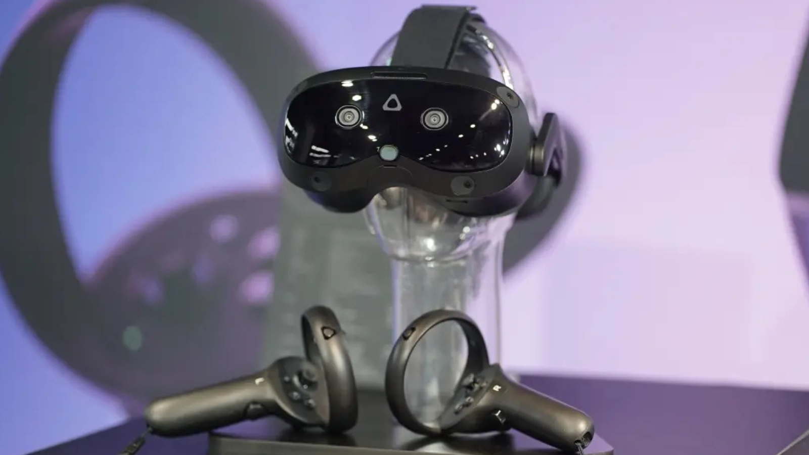 Comment configurer votre VIVE Focus Vision si vous le recevez à Noël